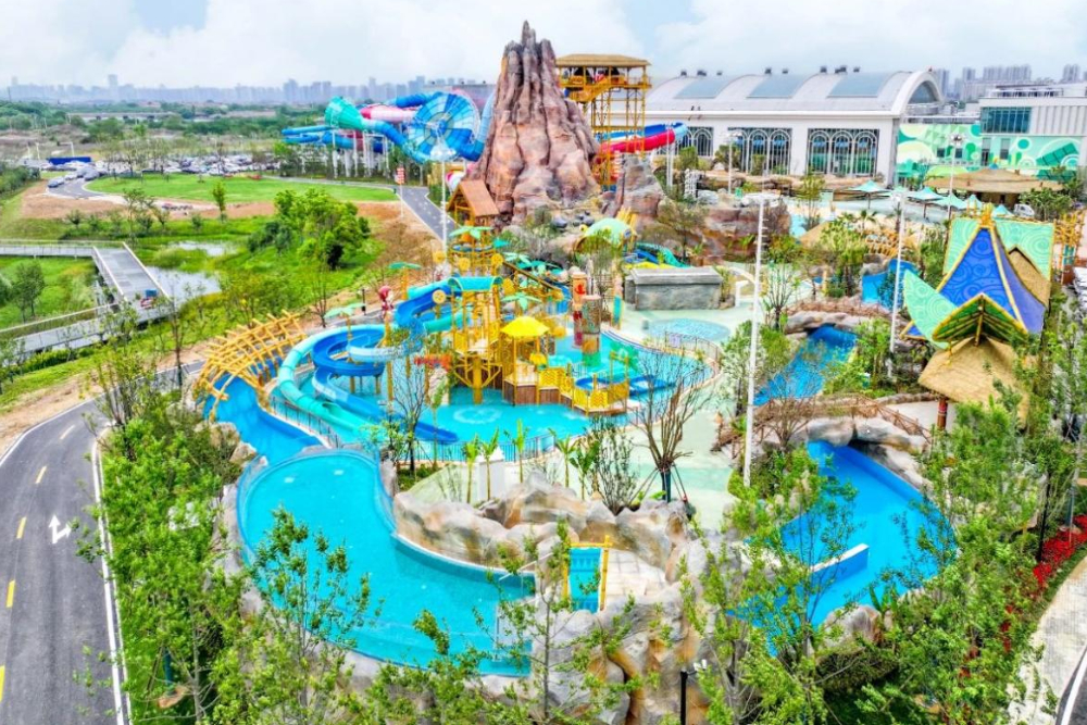 Central China's Flagship Water Park Debuts! Wuhan Kaiyuan Senbo Resort ...